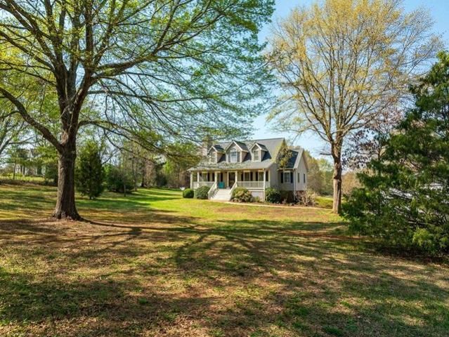 1570 Roddy Rd, Campobello, SC 29322