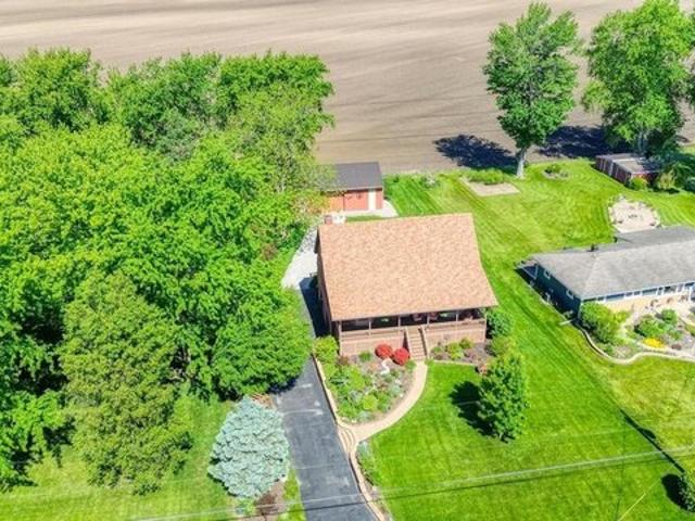 1570 S Sandbar Rd, Kankakee, IL 60901
