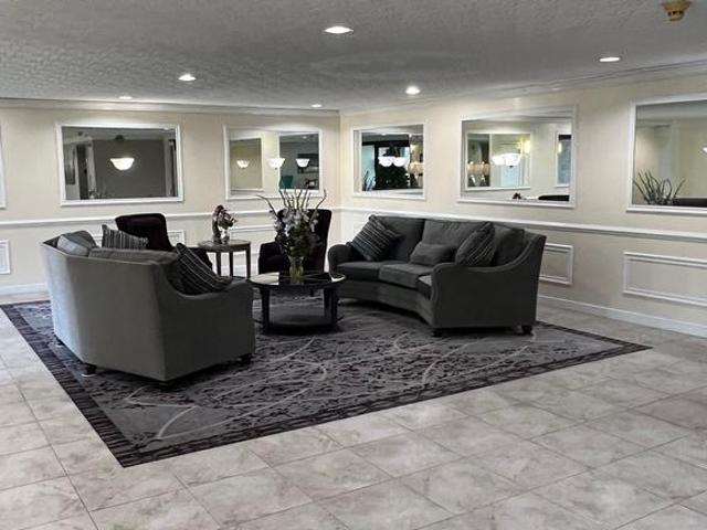 1570 The Fairway # 507E