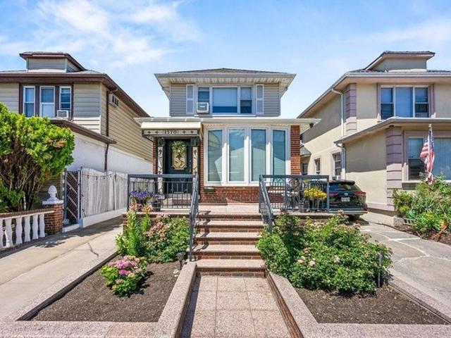 1570 W 4th St, Brooklyn, NY 11204
