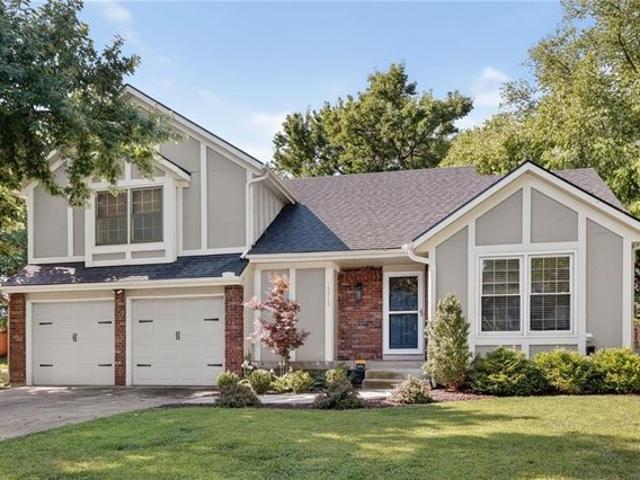15713 W 81st St, Lenexa, KS 66219