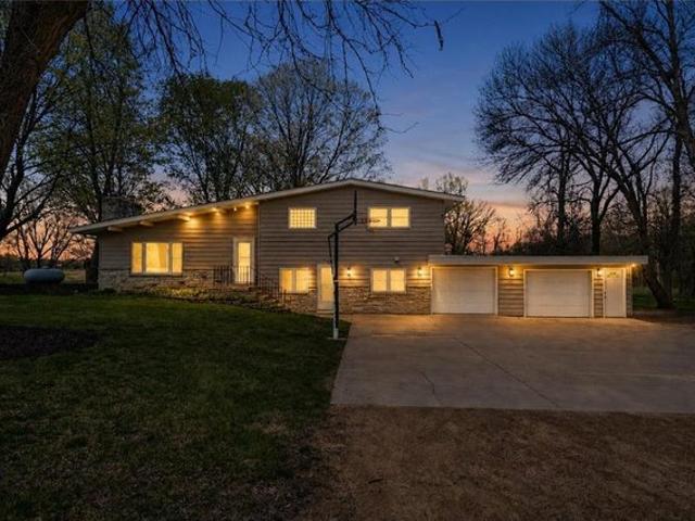 15710 Highway 5 and 25, Young America, MN 55397