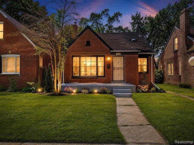 15711 Birwood St, Detroit, MI 48238