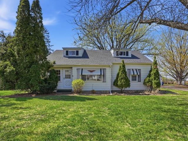 15717 Clayton Ave E, Rosemount, MN 55068