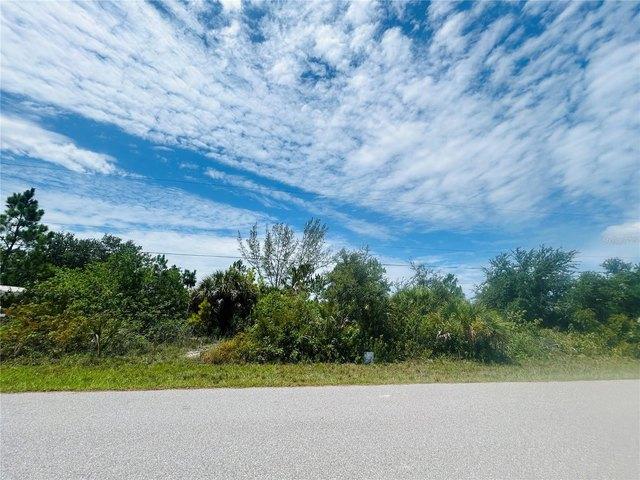 15714 Stuart Cir, Port Charlotte, FL 33981