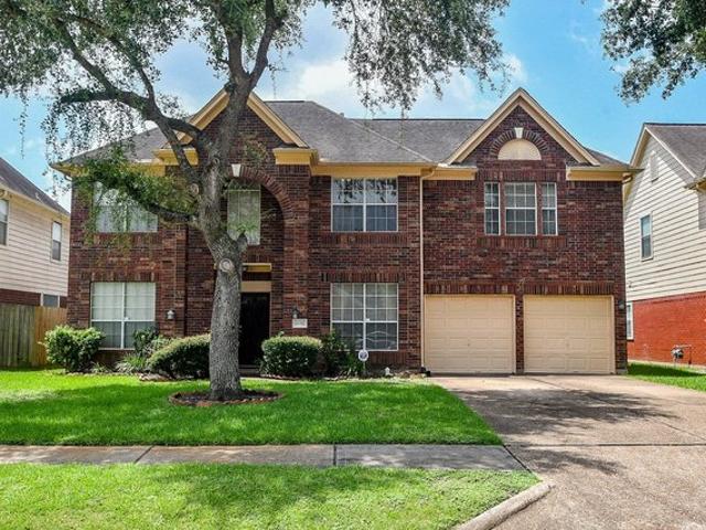 15715 Brookwood Lake Pl, Sugar Land, TX 77498