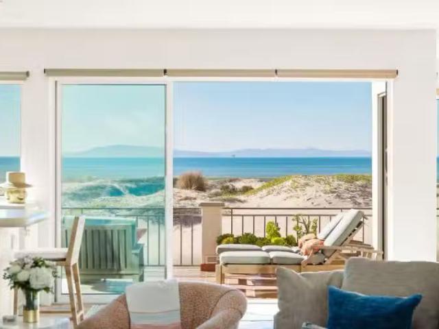 1571 Mandalay Beach Road, Oxnard, CA 93035