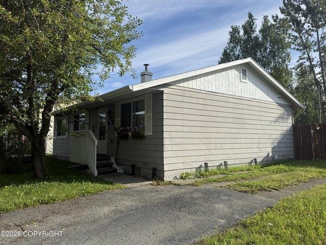 1571 Beaver Pl, Anchorage, AK 99504