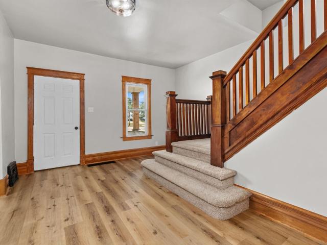 1571 DAY Street