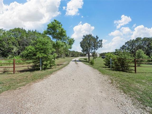 1571 Highland Pkwy, China Spring, TX 76633