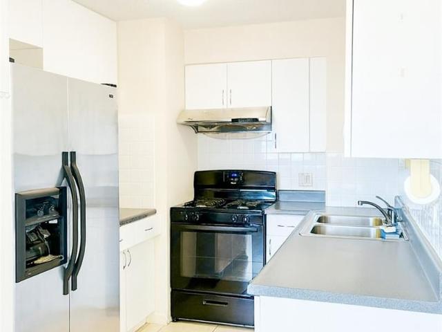 1571 Piikoi St, Unit 704, Honolulu, HI 96822 | MLS #202607 | Compass