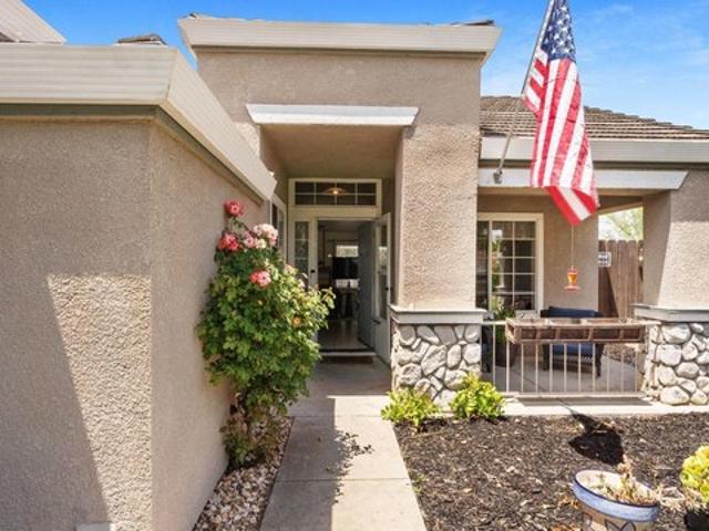 1571 Spring Ct, Tracy, CA 95376