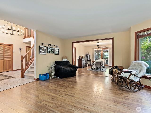1571 th Avenue NW