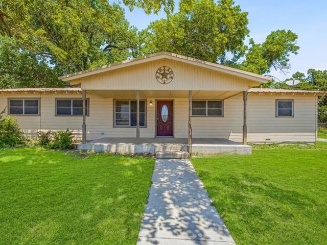 1571 W Ash St, Stephenville, TX 76401