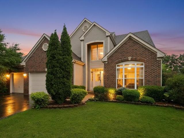 1571 Woodland Ln, Bolingbrook, IL 60490