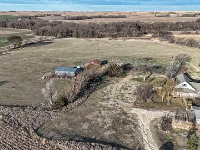 1571 80 Rd, Mankato, KS 66956