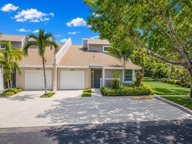 15723 Woodgate Pl Unit E, Sunrise, FL 33326