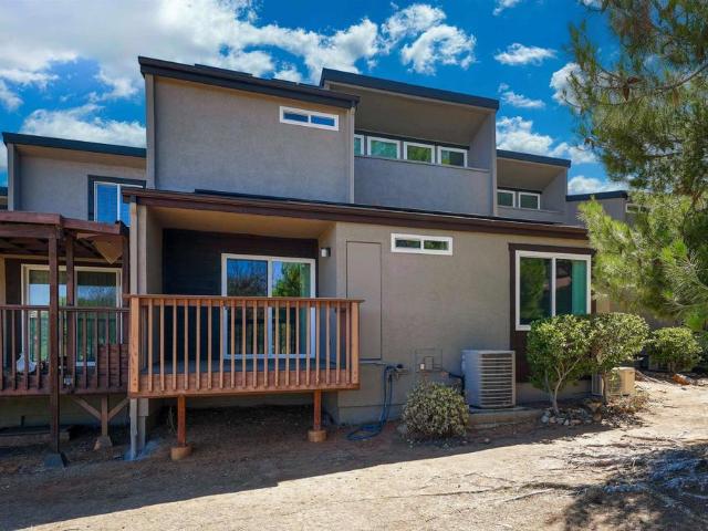 15723 Davis Cup Ln, Ramona, CA 92065 | MLS #PTP2600