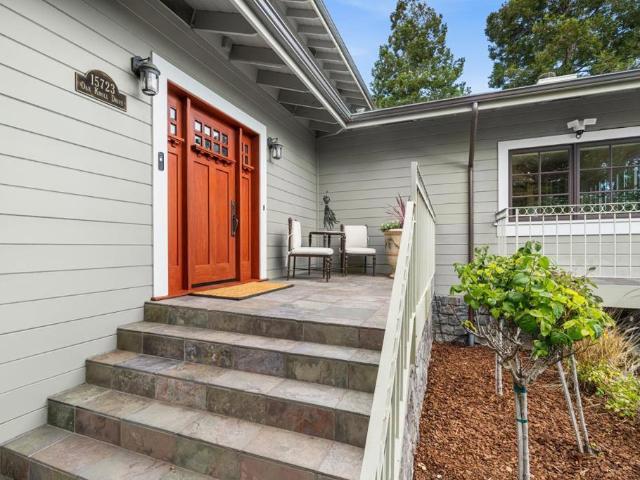 15723 Oak Knoll Drive