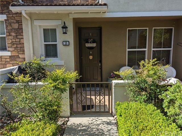 15723 Parkhouse Dr Unit 30, Fontana, CA 92336