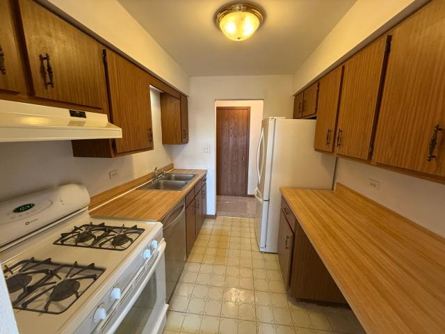 15723 Peggy Lane # 11