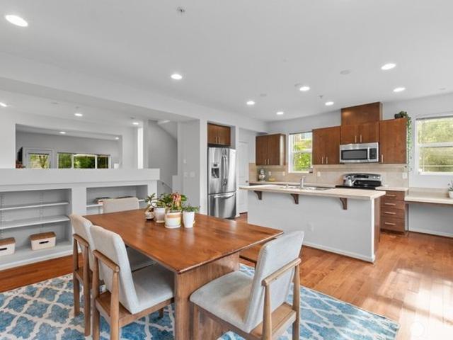 15720 Manor Way Apt Q8, Lynnwood, WA 98087