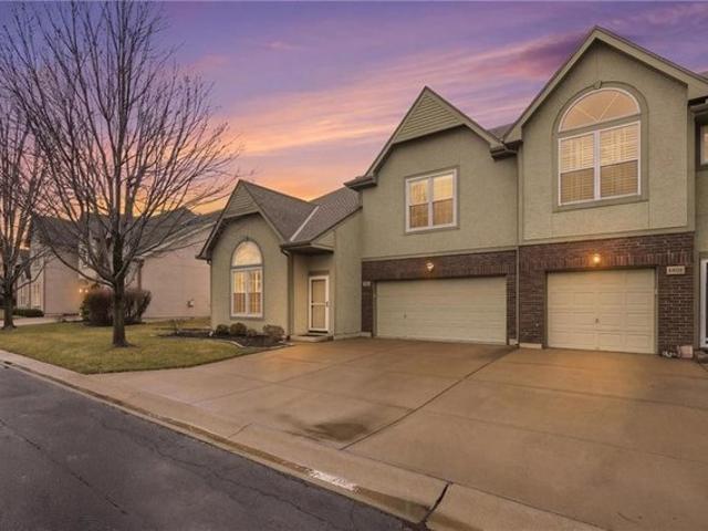 15722 W 61st Ter, Shawnee, KS 66217