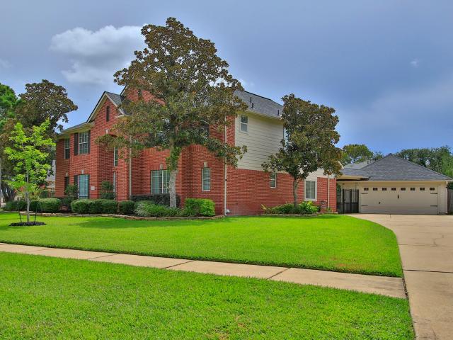 15727 Spring Trail