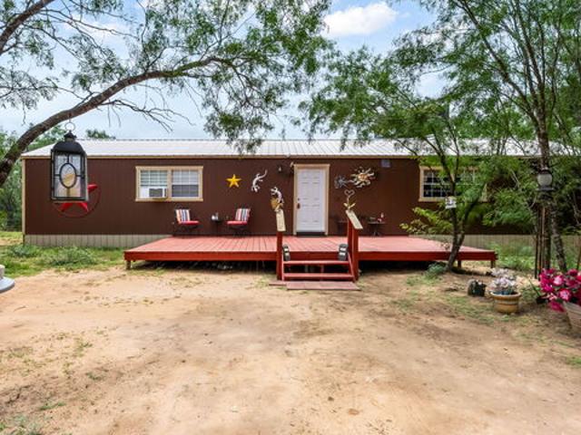 15725 N Interstate 35
