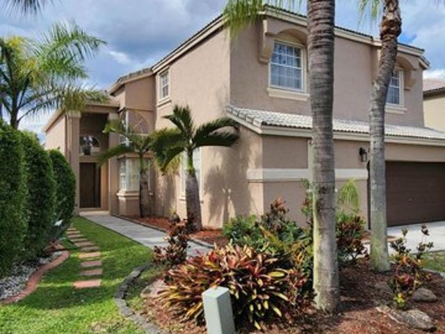 15729 NW Tenth St NW, Pembroke Pines, FL 33028