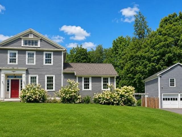 1572 Main Rd, Granville, MA 01034
