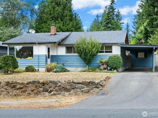 1572 NE 170th St, Shoreline, WA 98155