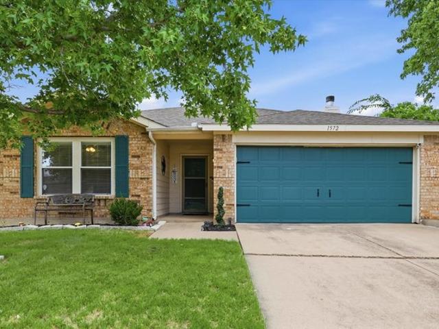 1572 Chivalry Ln, Little Elm, TX 75068