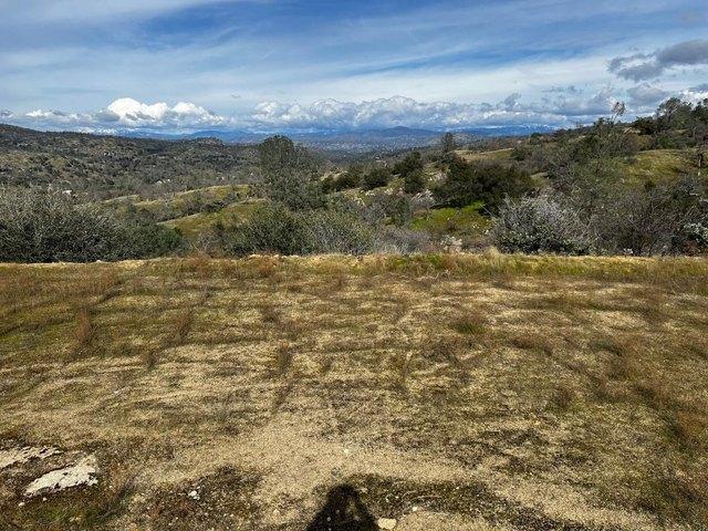 1572 Lilley Mountain Dr, Coarsegold, CA 93614