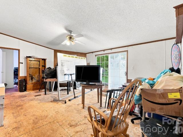 1572 Sturgis Road