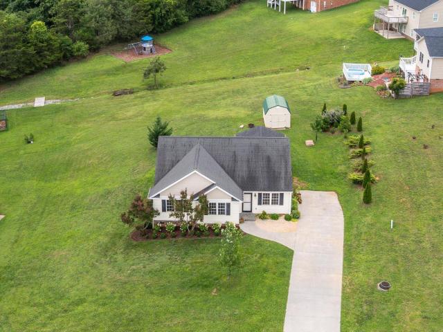 1572 Village Ct