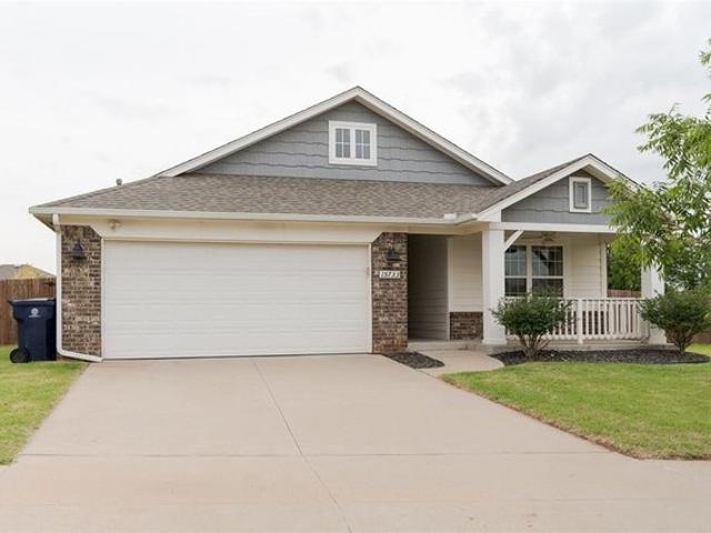 15733 Gunnison Dr, Edmond, OK 73013