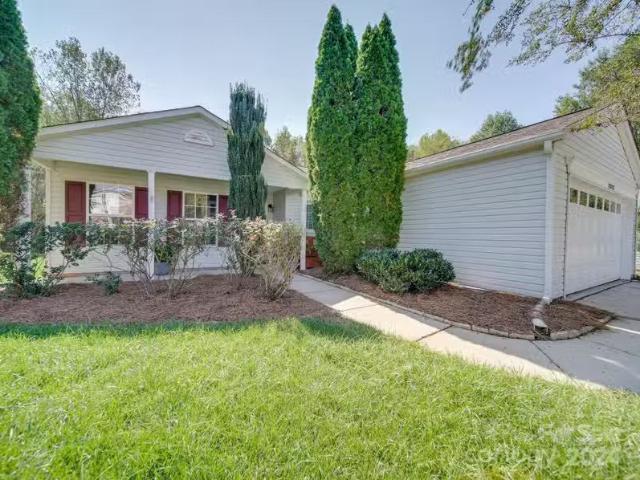 15732 Circlegreen Dr, Charlotte, NC 28273 MLS 4189778