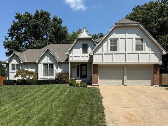15738 W 148th Ter, Olathe, KS 66062