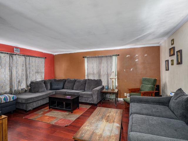 15739 Braun Rd