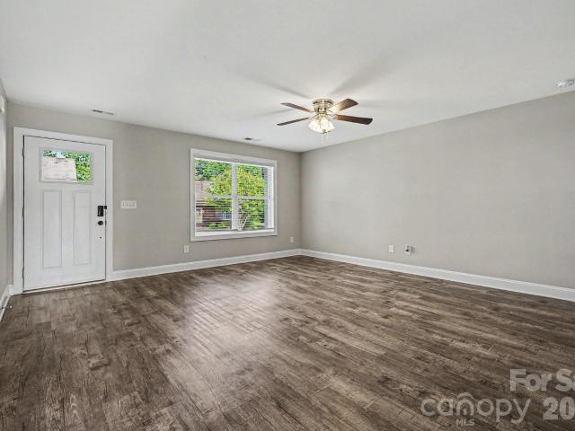 1573 Mayfair Drive