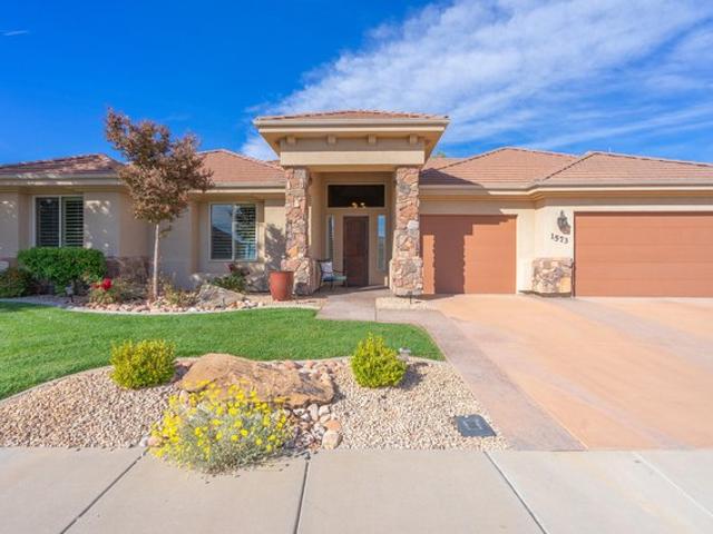 1573 Blacklion Rd W, Washington, UT 84780