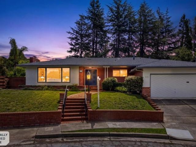 1573 Daniels Dr, San Leandro, CA 94577