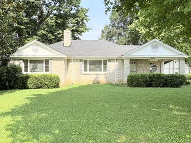 1573 Three Springs Rd, Bowling Green, KY 42104