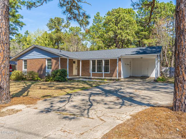 1573 W Pennsylvania Ave, Southern Pines, NC 28387 | MLS #100550 | Compass