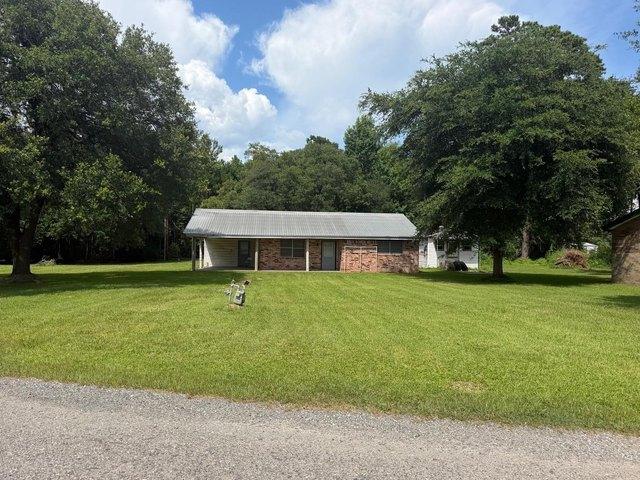 157 County Road 751, Buna, TX 77612