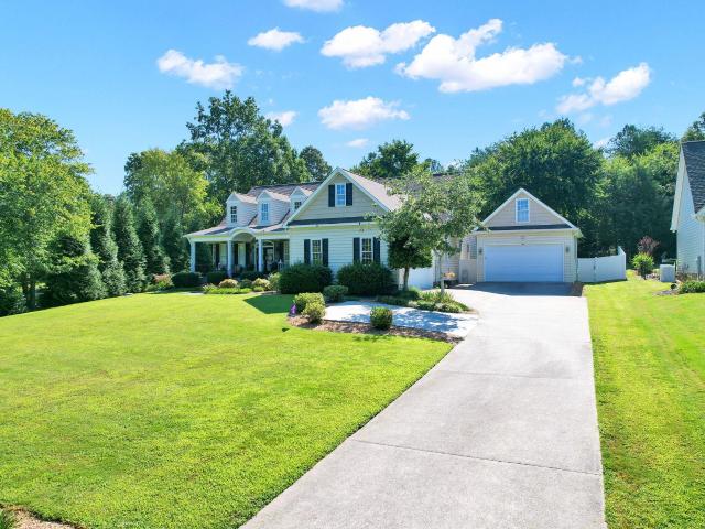 157 Covenant Drive NE