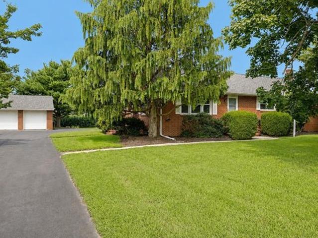 157 Canhouse Rd, Elmer, NJ 08318