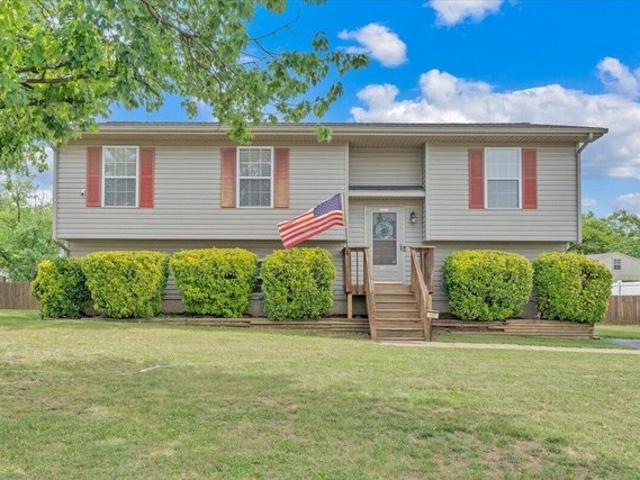 157 Clubhouse Dr, Roanoke, VA 24019