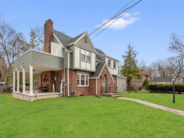 157 Glenbrook Parkway